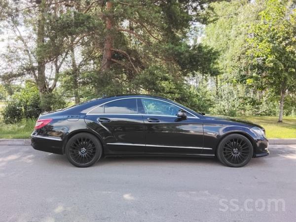 Black Mercedes-Benz CLS 350 2012 in Riga, with an engine capacity of 3.00 L and mileage of 320 thousand km for 11850 €, photo 6 on AUTOMOTO.COM.LV