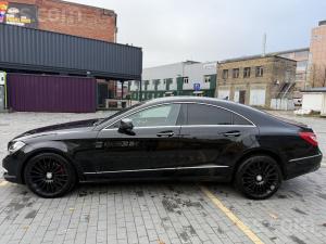 Черный Мерседес ЦЛС 350 2012 в Рига, объемом двигателя 3.00 л и пробегом 298 тыс. км за 12300 €, фото 8 на AUTOMOTO.COM.LV