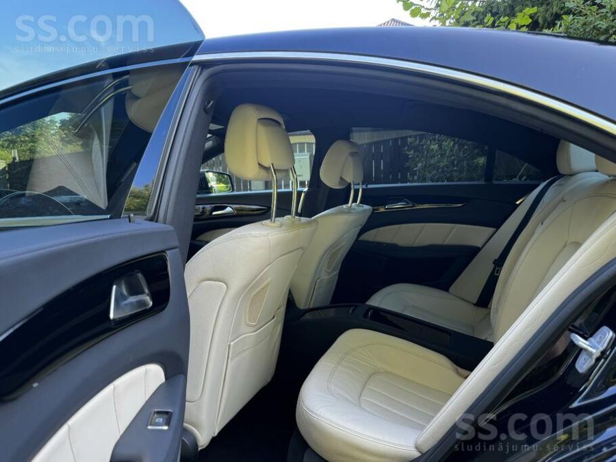 Black Mercedes-Benz CLS 350 2012 in Riga, with an engine capacity of 3.00 L and mileage of 278 thousand km for 10900 €, photo 10 on AUTOMOTO.COM.LV