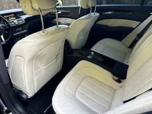 Black Mercedes-Benz CLS 350 2012 in Riga, with an engine capacity of 3.00 L and mileage of 278 thousand km for 10900 €, photo 11 on AUTOMOTO.COM.LV