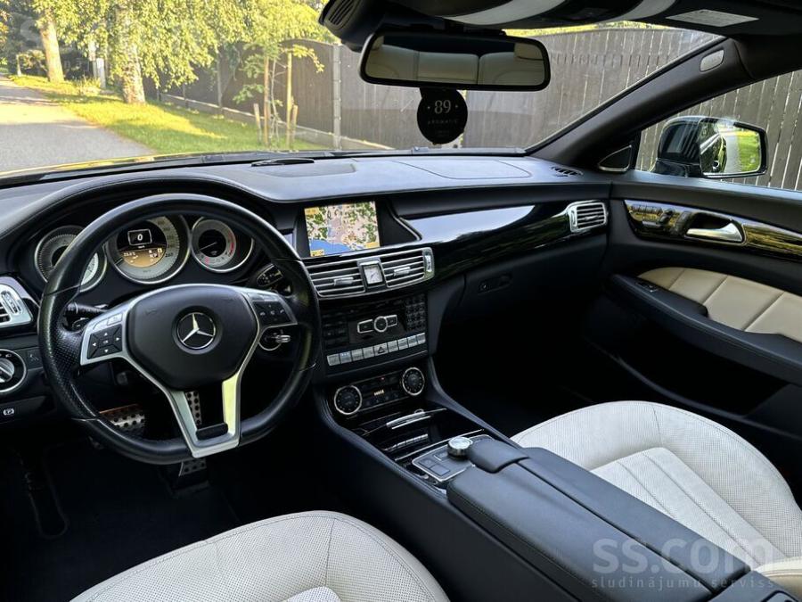 Black Mercedes-Benz CLS 350 2012 in Riga, with an engine capacity of 3.00 L and mileage of 278 thousand km for 10900 €, photo 13 on AUTOMOTO.COM.LV