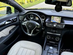 Black Mercedes-Benz CLS 350 2012 in Riga, with an engine capacity of 3.00 L and mileage of 278 thousand km for 10900 €, photo 16 on AUTOMOTO.COM.LV