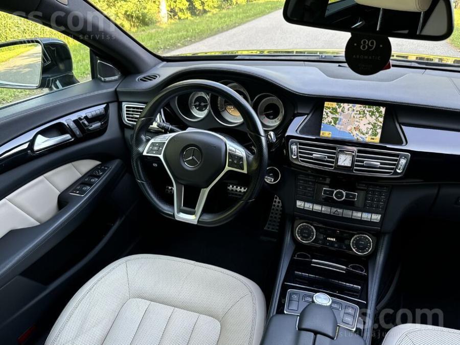 Black Mercedes-Benz CLS 350 2012 in Riga, with an engine capacity of 3.00 L and mileage of 278 thousand km for 10900 €, photo 16 on AUTOMOTO.COM.LV