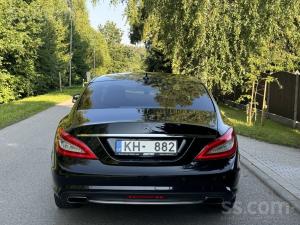 Black Mercedes-Benz CLS 350 2012 in Riga, with an engine capacity of 3.00 L and mileage of 278 thousand km for 10900 €, photo 26 on AUTOMOTO.COM.LV