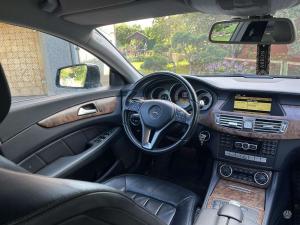 Black Mercedes-Benz CLS 350 2012 in Siauliai, with an engine capacity of 2.99 L and mileage of 260 thousand km for 12500 €, photo 9 on AUTOMOTO.COM.LV