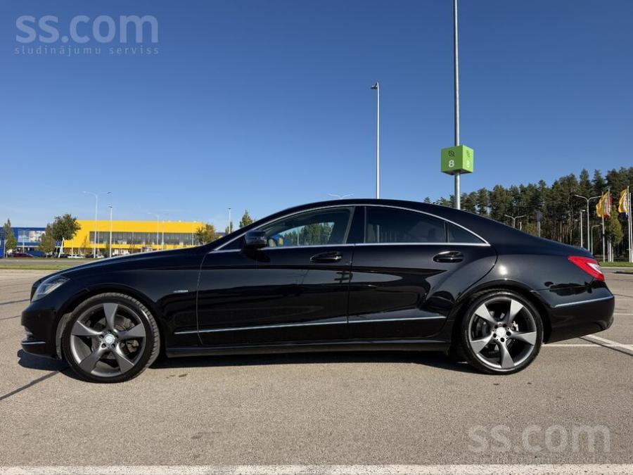 Black Mercedes-Benz CLS 350 2012 in Riga, with an engine capacity of 3.00 L and mileage of 190 thousand km for 10500 €, photo 3 on AUTOMOTO.COM.LV