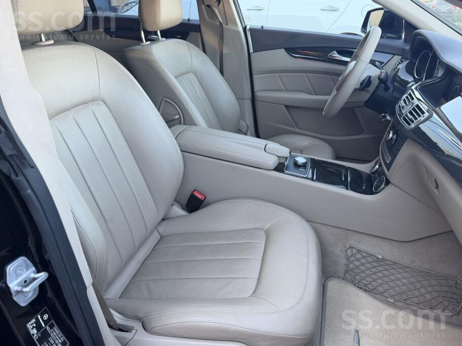 Black Mercedes-Benz CLS 350 2012 in Riga, with an engine capacity of 3.00 L and mileage of 190 thousand km for 10500 €, photo 14 on AUTOMOTO.COM.LV