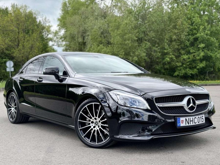 Black Mercedes-Benz CLS 350 2014 in Kaunas, with an engine capacity of 3.00 L and mileage of 95 thousand km for 23900 €, photo 3 on AUTOMOTO.COM.LV