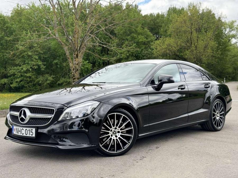 Black Mercedes-Benz CLS 350 2014 in Kaunas, with an engine capacity of 3.00 L and mileage of 95 thousand km for 23900 €, photo 4 on AUTOMOTO.COM.LV