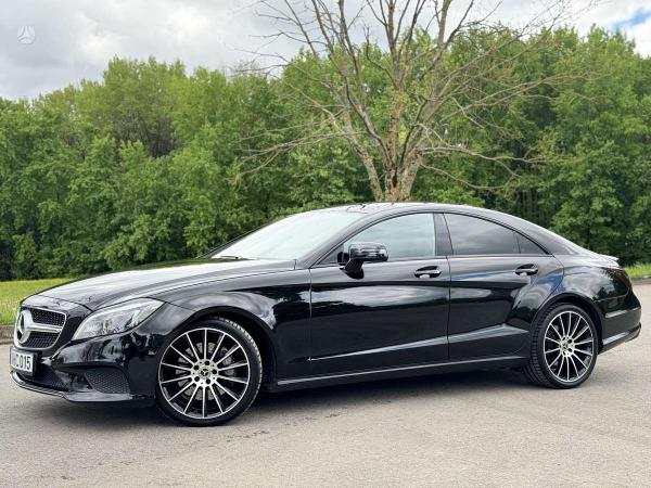 Black Mercedes-Benz CLS 350 2014 in Kaunas, with an engine capacity of 3.00 L and mileage of 95 thousand km for 23900 €, photo 6 on AUTOMOTO.COM.LV