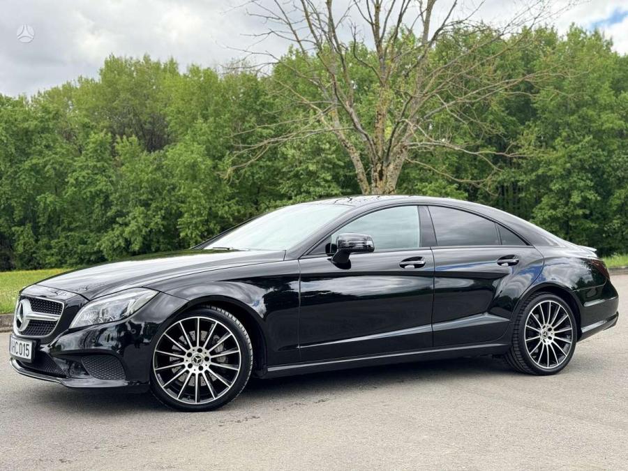 Black Mercedes-Benz CLS 350 2014 in Kaunas, with an engine capacity of 3.00 L and mileage of 95 thousand km for 23900 €, photo 6 on AUTOMOTO.COM.LV