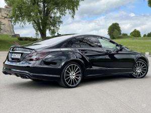 Black Mercedes-Benz CLS 350 2014 in Kaunas, with an engine capacity of 3.00 L and mileage of 95 thousand km for 23900 €, photo 9 on AUTOMOTO.COM.LV