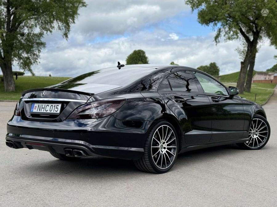 Black Mercedes-Benz CLS 350 2014 in Kaunas, with an engine capacity of 3.00 L and mileage of 95 thousand km for 23900 €, photo 11 on AUTOMOTO.COM.LV