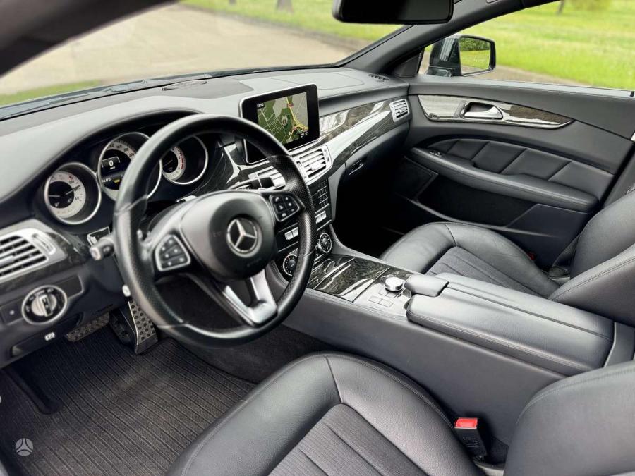 Black Mercedes-Benz CLS 350 2014 in Kaunas, with an engine capacity of 3.00 L and mileage of 95 thousand km for 23900 €, photo 18 on AUTOMOTO.COM.LV