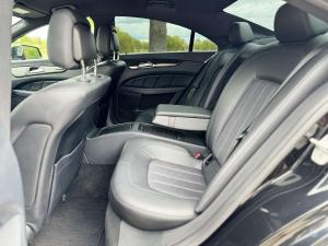 Black Mercedes-Benz CLS 350 2014 in Kaunas, with an engine capacity of 3.00 L and mileage of 95 thousand km for 23900 €, photo 25 on AUTOMOTO.COM.LV