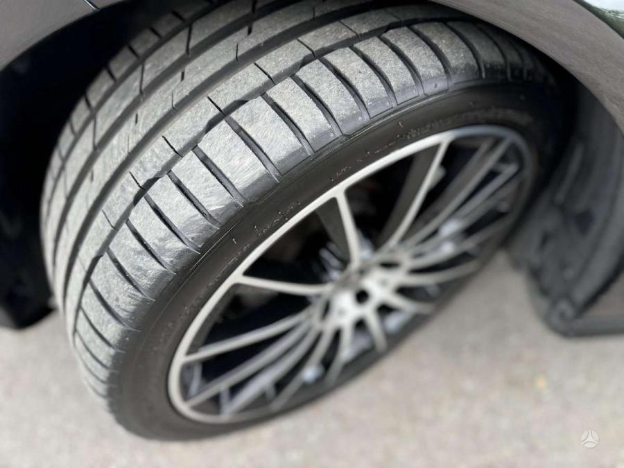 Black Mercedes-Benz CLS 350 2014 in Kaunas, with an engine capacity of 3.00 L and mileage of 95 thousand km for 23900 €, photo 29 on AUTOMOTO.COM.LV