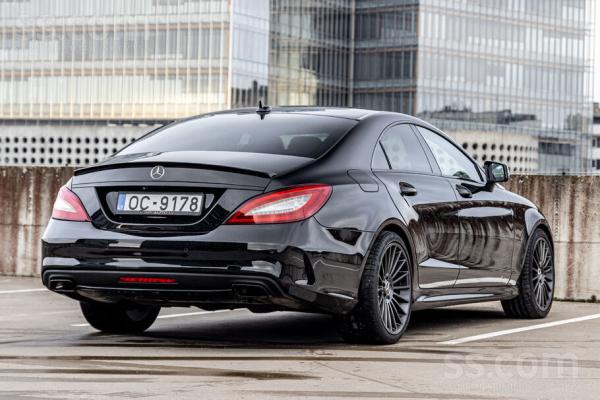 Melns Mercedes-Benz CLS 350 2015 Rīga, ar dzinēja tilpumu 3.50 L un nobraukumu 254 tūkst. km par 13500 €, foto 5 vietnē AUTOMOTO.COM.LV
