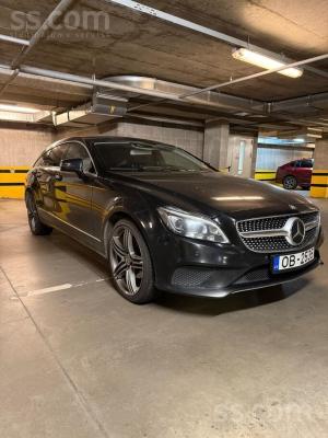 Black Mercedes-Benz CLS 350 2015 in Riga, with an engine capacity of 3.00 L and mileage of 258 thousand km for 15000 €, photo 2 on AUTOMOTO.COM.LV