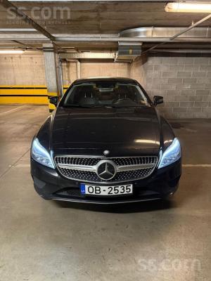 Black Mercedes-Benz CLS 350 2015 in Riga, with an engine capacity of 3.00 L and mileage of 258 thousand km for 15000 €, photo 3 on AUTOMOTO.COM.LV