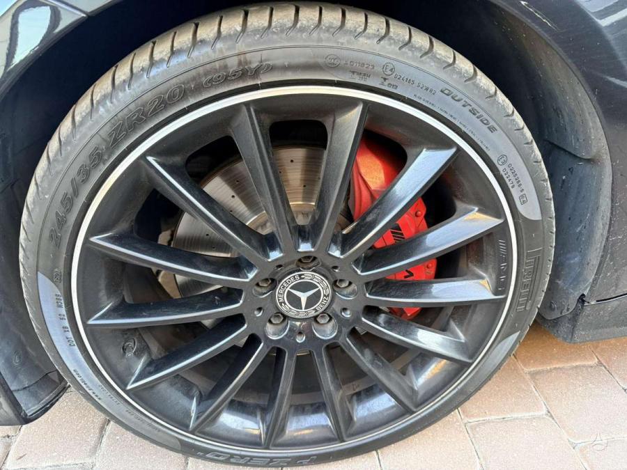 Black Mercedes-Benz CLS 350 2018 in Kaunas, with an engine capacity of 2.93 L and mileage of 234 thousand km for 30000 €, photo 26 on AUTOMOTO.COM.LV