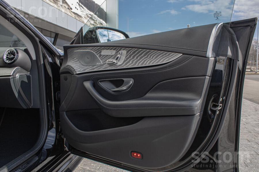 Черный Мерседес ЦЛС 350 2019 в Таллин, объемом двигателя 2.90 л и пробегом 210 тыс. км за 30900 €, фото 23 на AUTOMOTO.COM.LV
