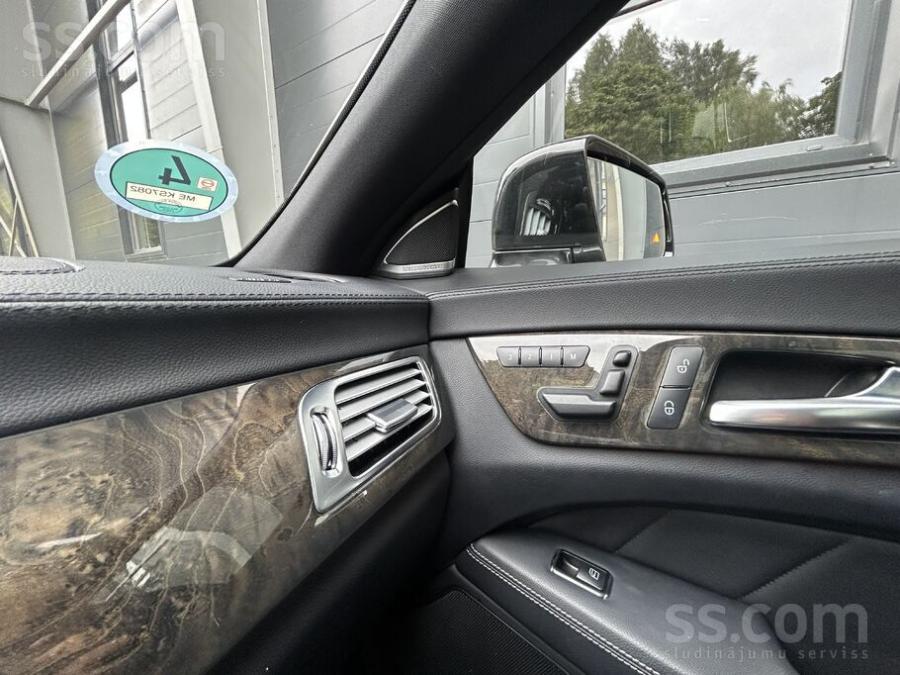 Melns Mercedes-Benz CLS 350 2012 Tukums, ar dzinēja tilpumu 3.00 L un nobraukumu 229 tūkst. km par 13490 €, foto 13 vietnē AUTOMOTO.COM.LV