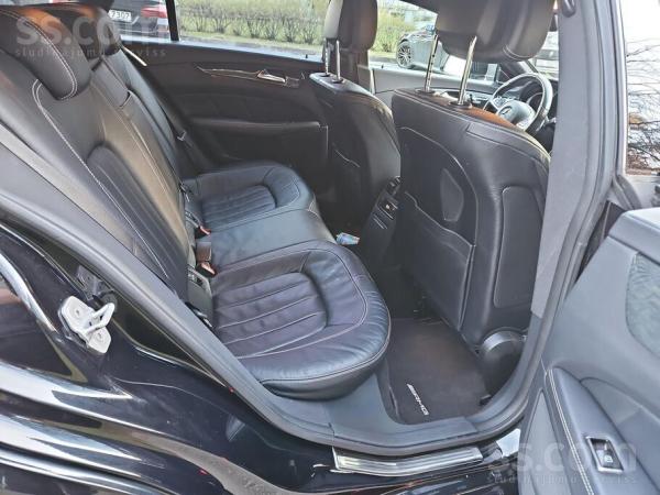 Melns Mercedes-Benz CLS 350 2012 Rēzekne, ar dzinēja tilpumu 3.00 L un nobraukumu 262 tūkst. km par 13650 €, foto 8 vietnē AUTOMOTO.COM.LV