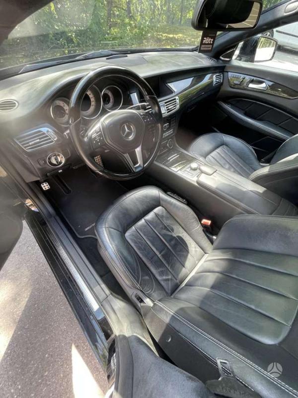 Black Mercedes-Benz CLS 350 2012 in Kaunas, with an engine capacity of 2.99 L and mileage of 171 thousand km for 12500 €, photo 10 on AUTOMOTO.COM.LV