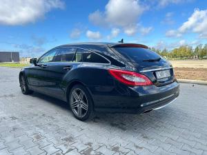 Black Mercedes-Benz CLS 350 2012 in Klaipeda, with an engine capacity of 2.99 L and mileage of 258 thousand km for 11800 €, photo 4 on AUTOMOTO.COM.LV