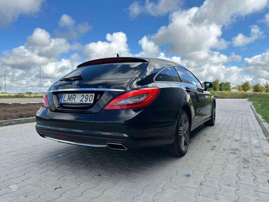 Black Mercedes-Benz CLS 350 2012 in Klaipeda, with an engine capacity of 2.99 L and mileage of 258 thousand km for 11800 €, photo 11 on AUTOMOTO.COM.LV