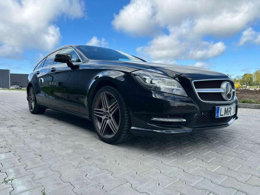 Black Mercedes-Benz CLS 350 2012 in Klaipeda, with an engine capacity of 2.99 L and mileage of 258 thousand km for 11800 €, photo 12 on AUTOMOTO.COM.LV