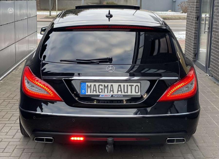 Black Mercedes-Benz CLS 350 2013 in Marijampole, with an engine capacity of 2.99 L and mileage of 330 thousand km for 12650 €, photo 12 on AUTOMOTO.COM.LV