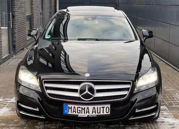 Black Mercedes-Benz CLS 350 2013 in Marijampole, with an engine capacity of 2.99 L and mileage of 330 thousand km for 12750 €, photo 3 on AUTOMOTO.COM.LV
