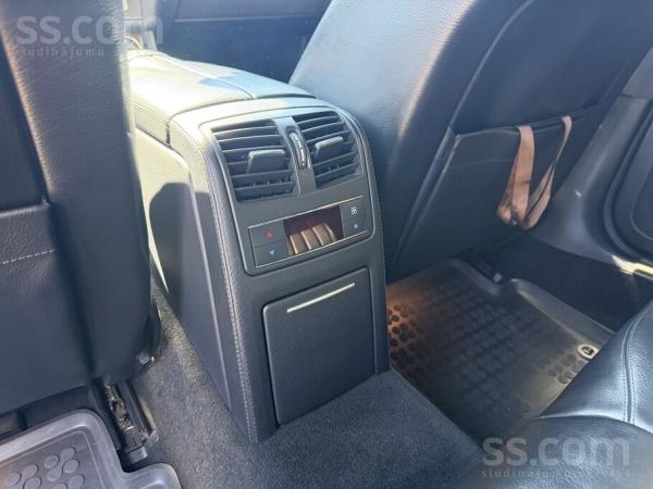 Black Mercedes-Benz CLS 350 2013 in Riga, with an engine capacity of 3.00 L and mileage of 176 thousand km for 16961 €, photo 7 on AUTOMOTO.COM.LV