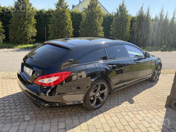 Black Mercedes-Benz CLS 350 2013 in Riga, with an engine capacity of 3.00 L and mileage of 176 thousand km for 16961 €, photo 10 on AUTOMOTO.COM.LV