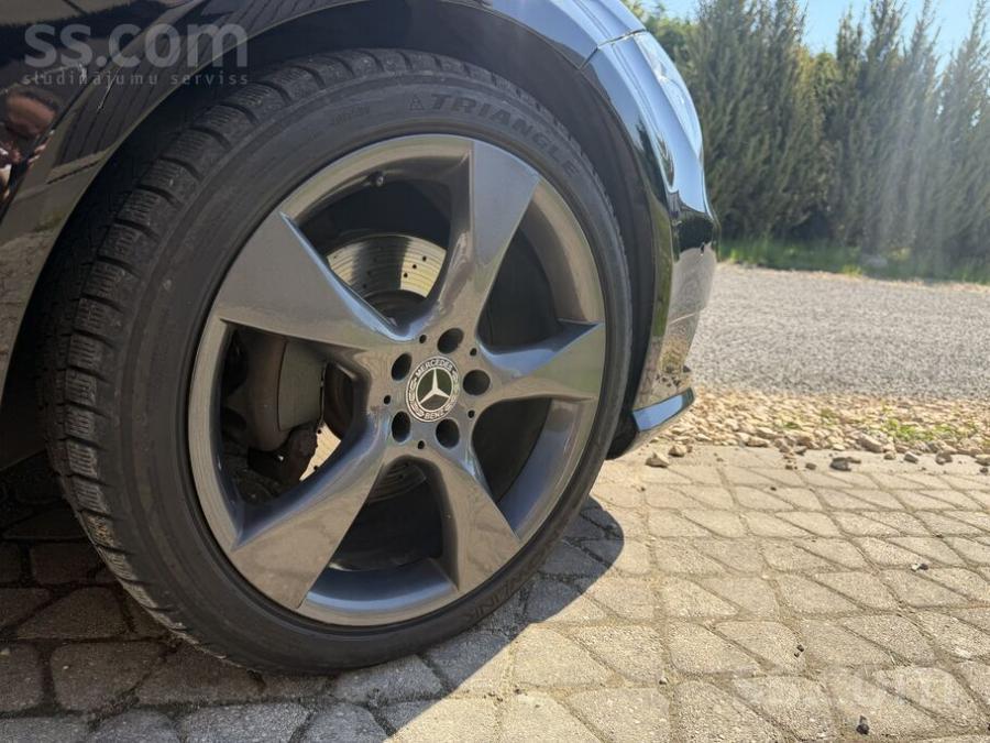 Черный Мерседес ЦЛС 350 2013 в Рига, объемом двигателя 3.00 л и пробегом 176 тыс. км за 16961 €, фото 13 на AUTOMOTO.COM.LV