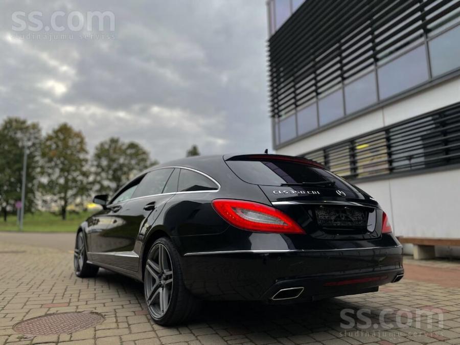 Melns Mercedes-Benz CLS 350 2013 Daugavpils, ar dzinēja tilpumu 3.00 L un nobraukumu 380 tūkst. km par 12300 €, foto 3 vietnē AUTOMOTO.COM.LV