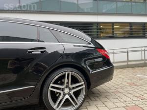 Melns Mercedes-Benz CLS 350 2013 Daugavpils, ar dzinēja tilpumu 3.00 L un nobraukumu 380 tūkst. km par 12300 €, foto 4 vietnē AUTOMOTO.COM.LV