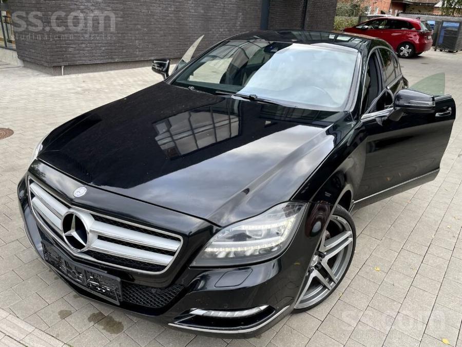 Melns Mercedes-Benz CLS 350 2013 Daugavpils, ar dzinēja tilpumu 3.00 L un nobraukumu 380 tūkst. km par 12300 €, foto 6 vietnē AUTOMOTO.COM.LV