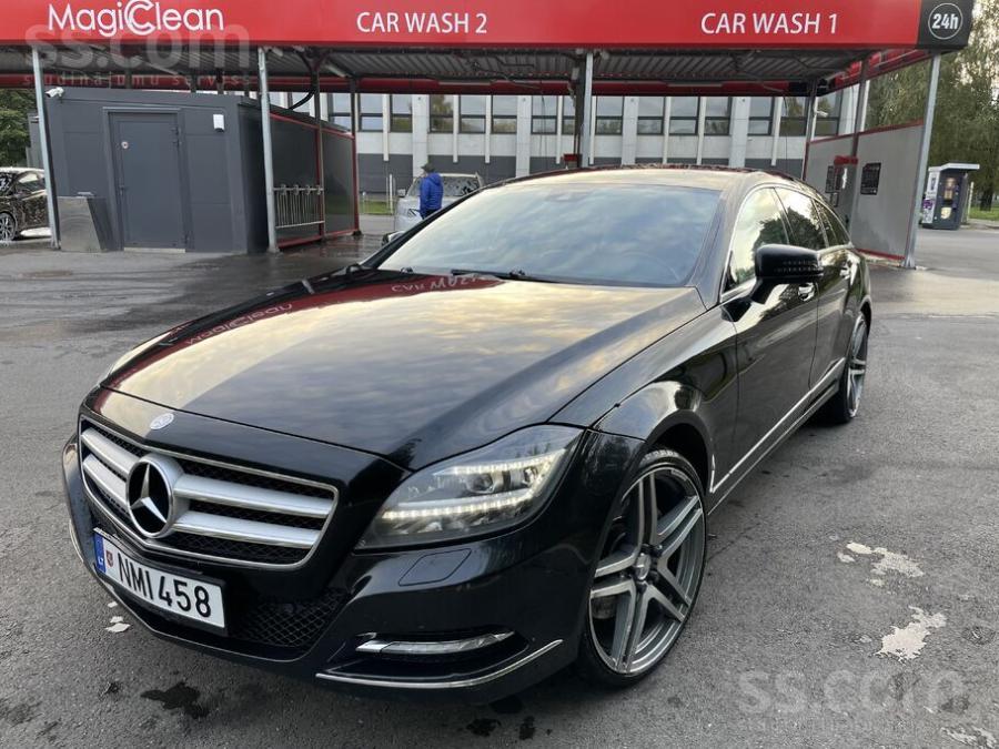 Melns Mercedes-Benz CLS 350 2013 Daugavpils, ar dzinēja tilpumu 3.00 L un nobraukumu 380 tūkst. km par 12300 €, foto 15 vietnē AUTOMOTO.COM.LV