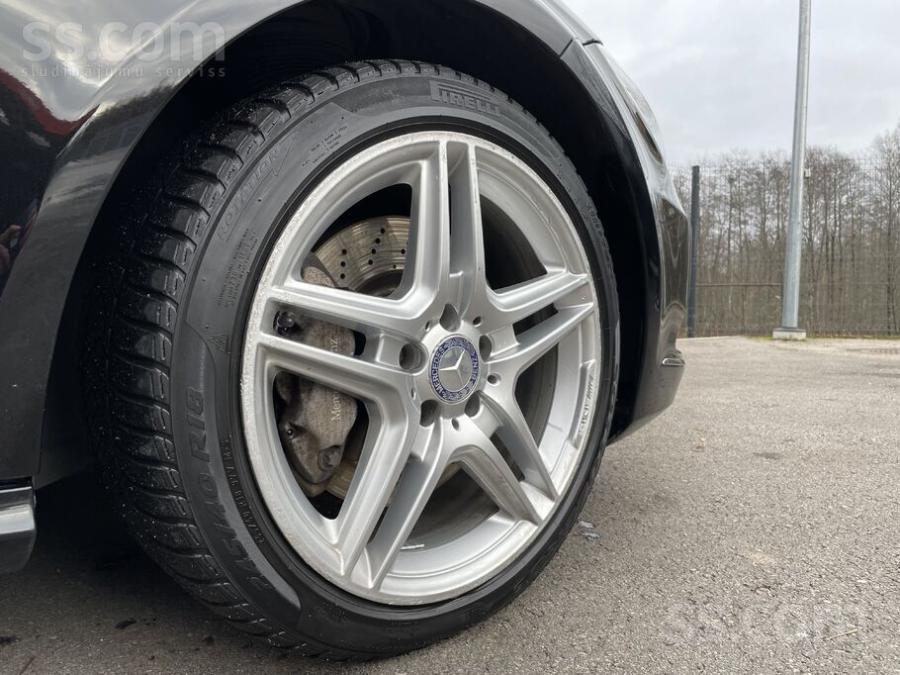 Melns Mercedes-Benz CLS 350 2013 Daugavpils, ar dzinēja tilpumu 3.00 L un nobraukumu 380 tūkst. km par 12300 €, foto 21 vietnē AUTOMOTO.COM.LV