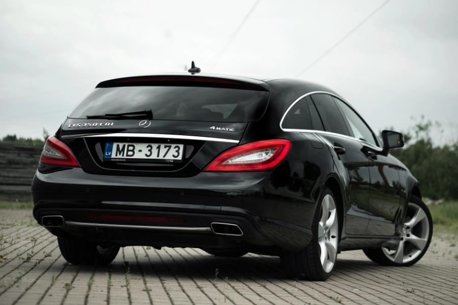 Melns Mercedes-Benz CLS 350 2013 Rīga, ar dzinēja tilpumu 3.50 L un nobraukumu 248 tūkst. km par 21500 €, foto 10 vietnē AUTOMOTO.COM.LV