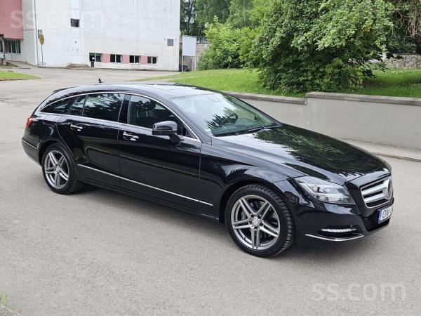 Melns Mercedes-Benz CLS 350 2013 Jēkabpils, ar dzinēja tilpumu 3.00 L un nobraukumu 329 tūkst. km par 11990 €, foto 4 vietnē AUTOMOTO.COM.LV