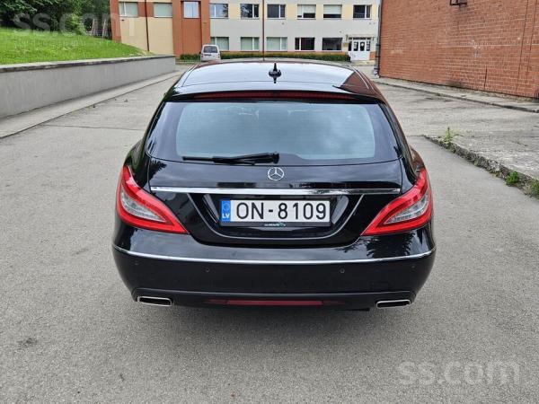 Melns Mercedes-Benz CLS 350 2013 Jēkabpils, ar dzinēja tilpumu 3.00 L un nobraukumu 329 tūkst. km par 11990 €, foto 7 vietnē AUTOMOTO.COM.LV