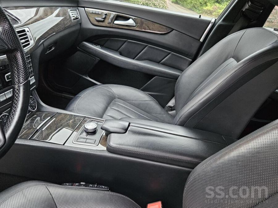 Черный Мерседес ЦЛС 350 2013 в Екабпилс, объемом двигателя 3.00 л и пробегом 329 тыс. км за 11990 €, фото 13 на AUTOMOTO.COM.LV