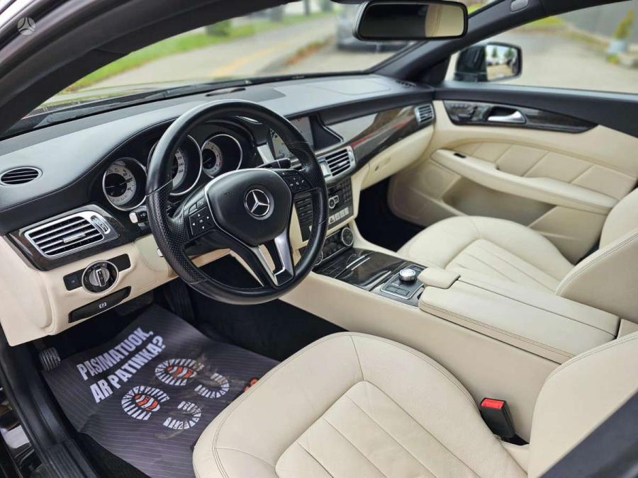 Black Mercedes-Benz CLS 350 2013 in Siauliai, with an engine capacity of 2.99 L and mileage of 232 thousand km for 12950 €, photo 21 on AUTOMOTO.COM.LV