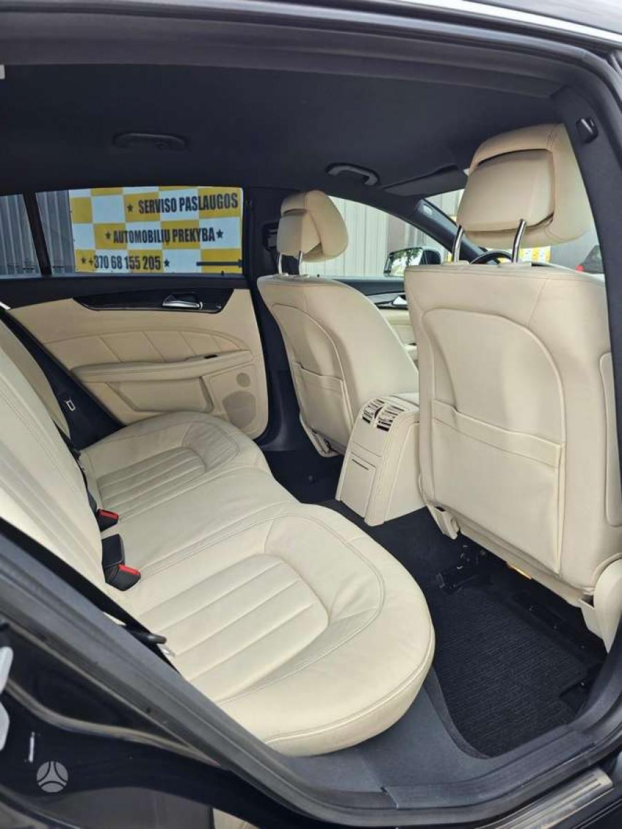 Black Mercedes-Benz CLS 350 2013 in Siauliai, with an engine capacity of 2.99 L and mileage of 232 thousand km for 12950 €, photo 26 on AUTOMOTO.COM.LV