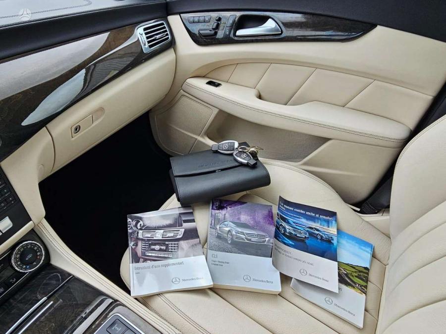 Black Mercedes-Benz CLS 350 2013 in Siauliai, with an engine capacity of 2.99 L and mileage of 232 thousand km for 12950 €, photo 28 on AUTOMOTO.COM.LV