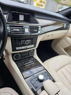 Black Mercedes-Benz CLS 350 2013 in Siauliai, with an engine capacity of 2.99 L and mileage of 232 thousand km for 12950 €, photo 31 on AUTOMOTO.COM.LV