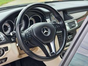 Black Mercedes-Benz CLS 350 2013 in Siauliai, with an engine capacity of 2.99 L and mileage of 232 thousand km for 12950 €, photo 33 on AUTOMOTO.COM.LV